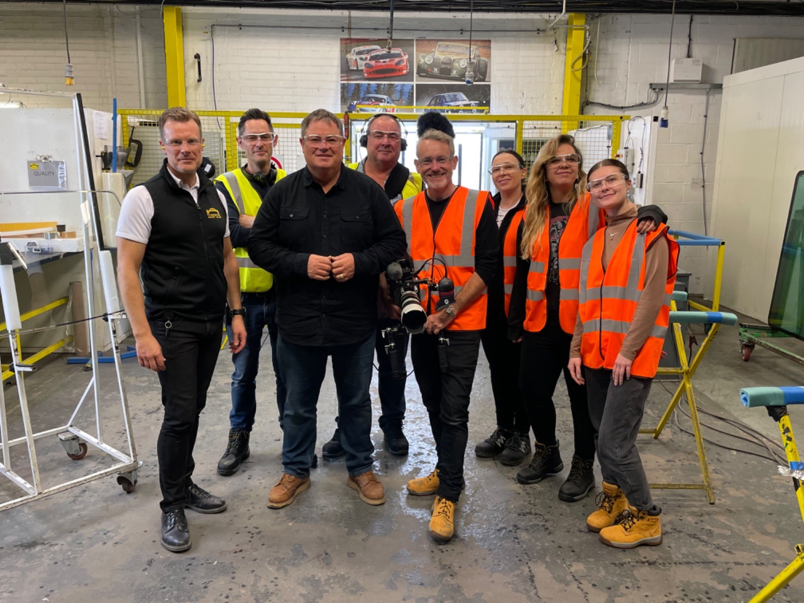 Wheeler Dealers - Discovery Channel - Tyneside Safety Glass